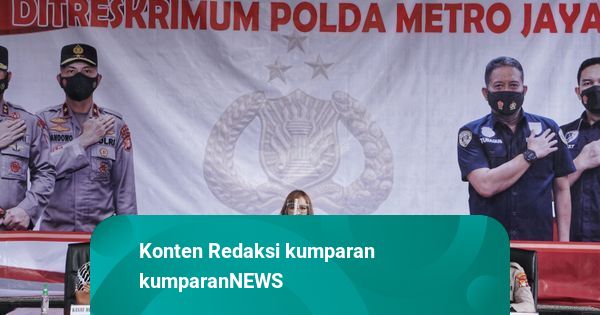 Kompol D Dimutasi ke Yanma Polda Metro Jaya | kumparan.com Kompol D Dimutasi ke Yanma Polda Metro Jaya | kumparan.com